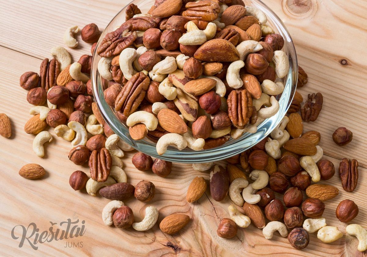 Riešutų mišinys „Premium“, 1 kg - Riesutai Jums