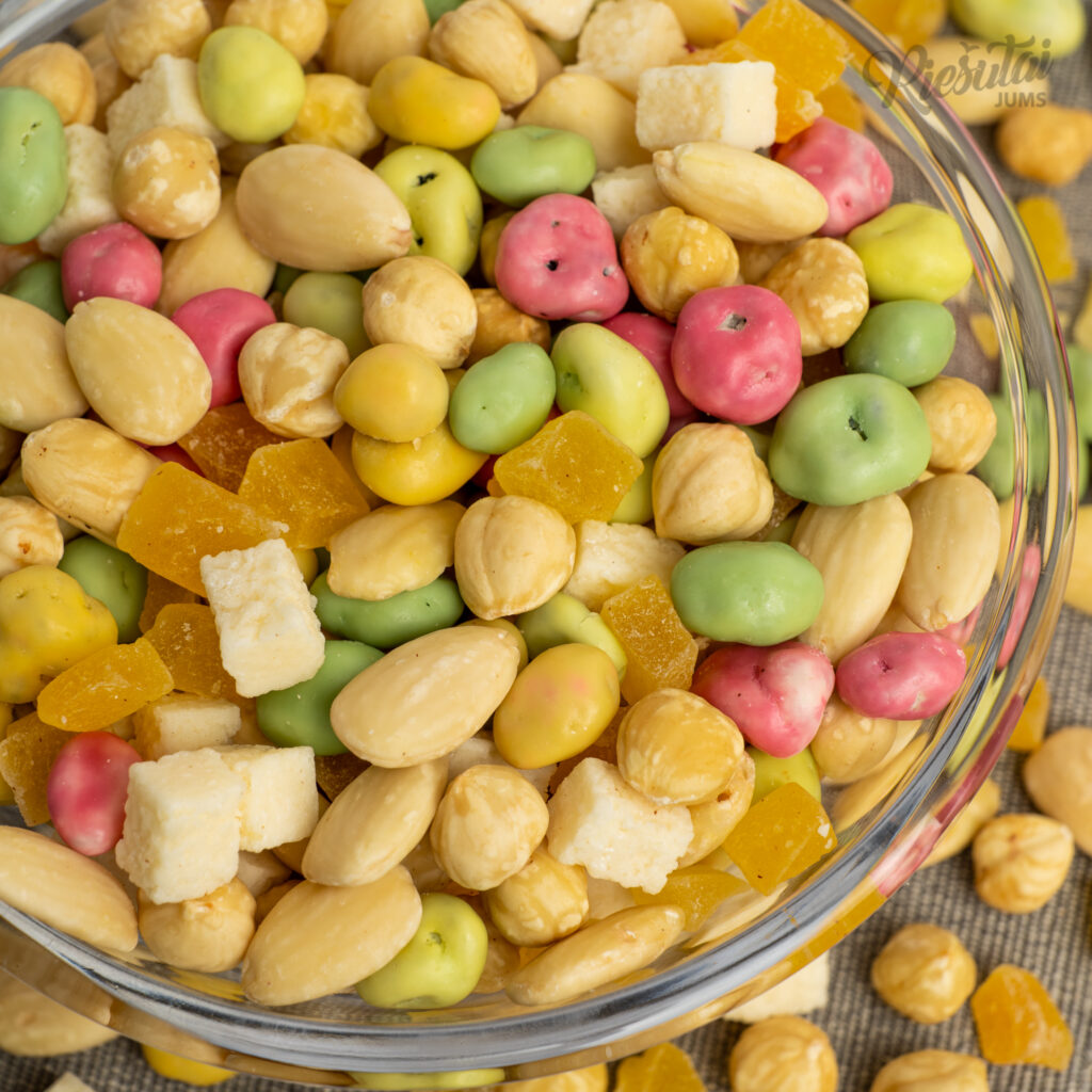 Riešutų ir džiovintų vaisių mišinys „Havajai“, 1 kg - Riesutai Jums